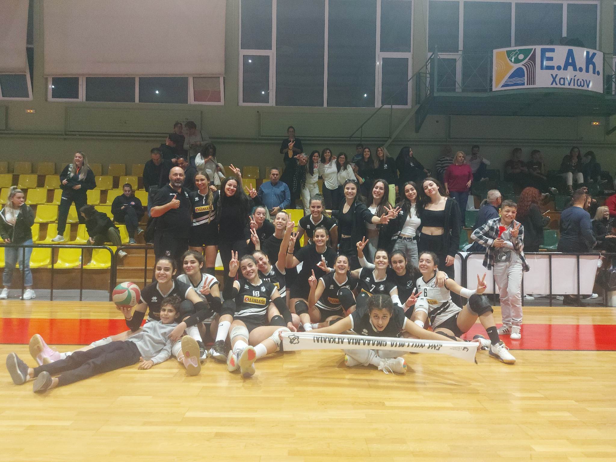 Ξεκίνημα με το δεξί για την γυναικεία ομάδα βόλεϊ του ΟΦΗ - Gentikoule