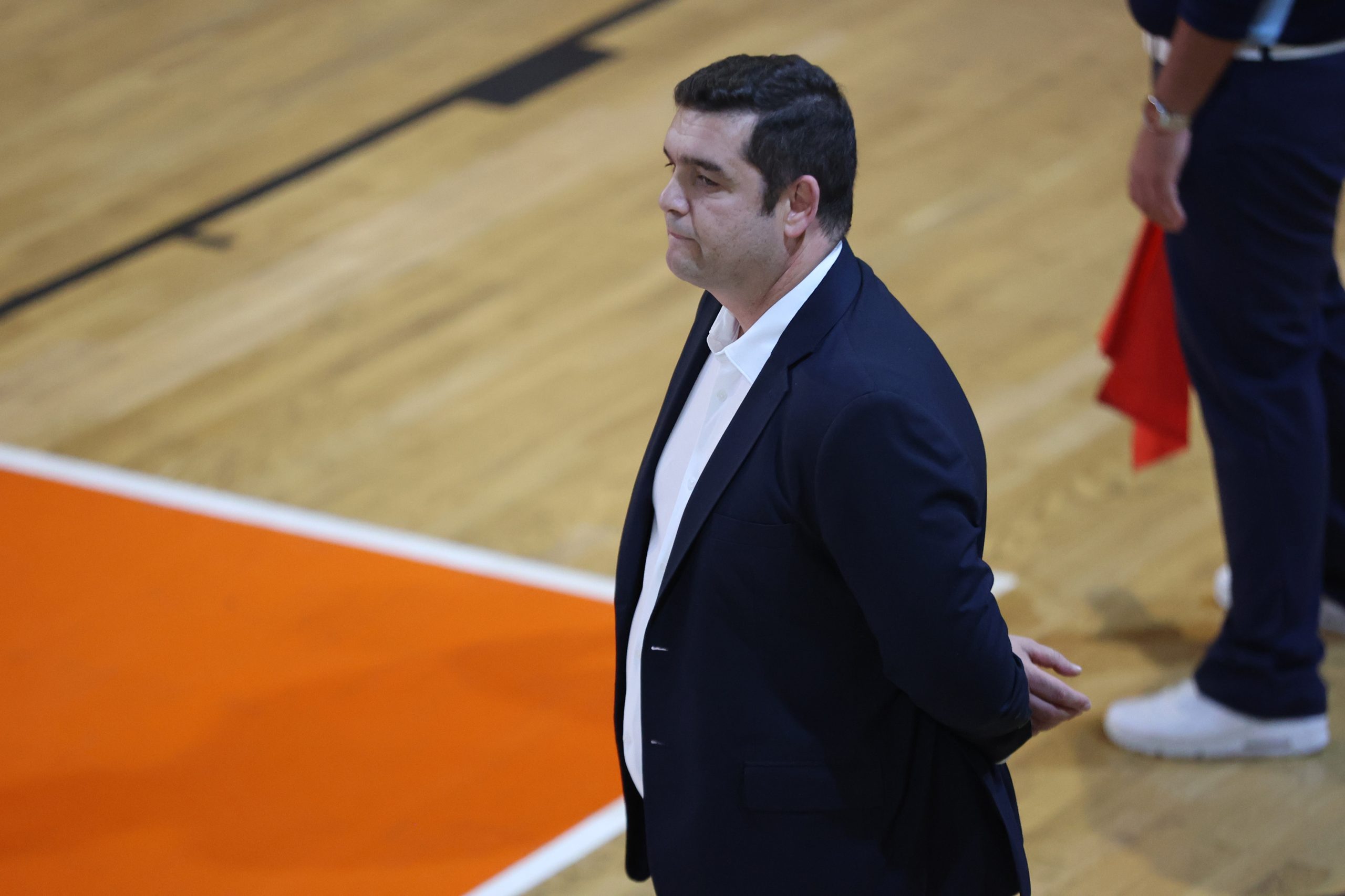 Δεληκώστας: "Θα παίξουμε με ρίσκο κόντρα στον Ολυμπιακό" - Gentikoule
