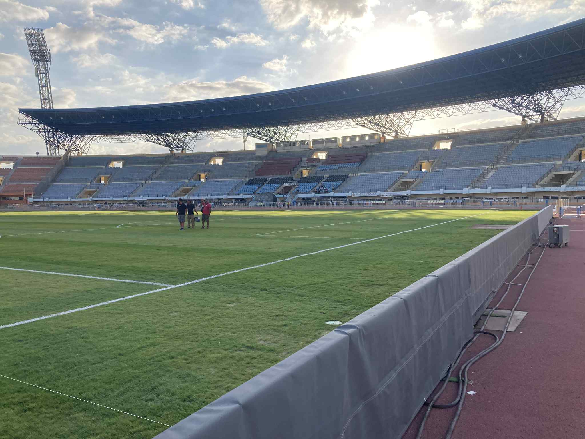 Video+Pics | Πανέτοιμος ο αγωνιστικός χώρος του Παγκρητίου για το ...