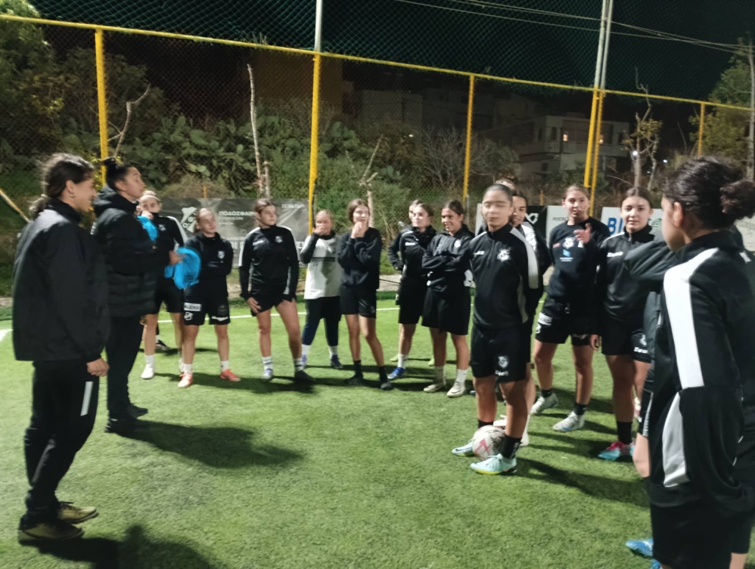 Προπόνηση σε φουλ ρυθμούς για τα κορίτσια της Κ17 του ΟΦΗ - Gentikoule